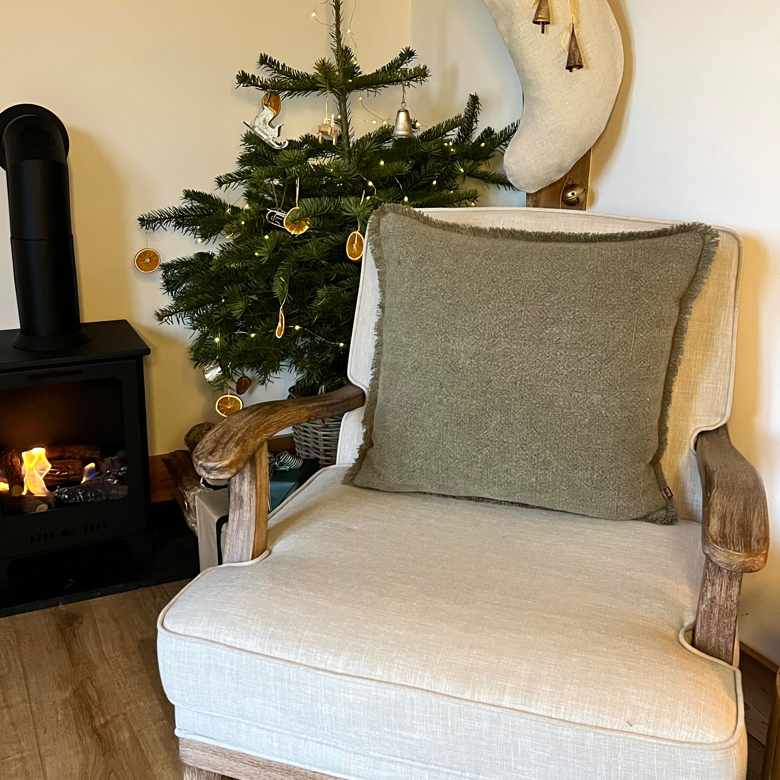 Neptune Chloe Fringed Cushion – Country Abodes